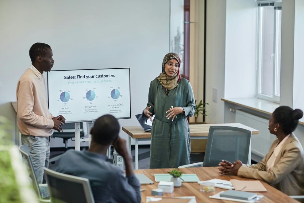Pay Compression & Sales Incentives: What HR Leaders Need to Know in 2026